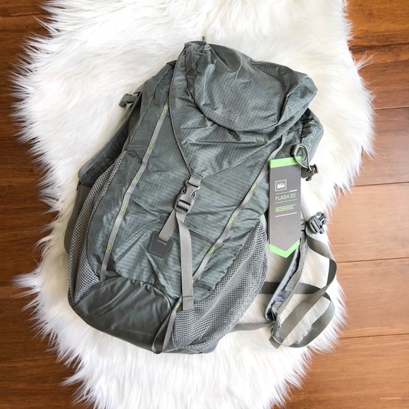 REI | Bags | Rei Coop Flash 22 Pack Lightweight Trail Backpack | Poshmark